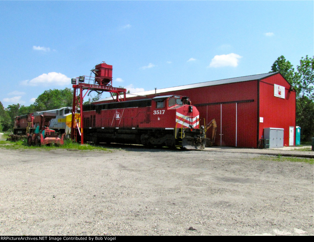 SRNJ 3517 and enginehouse